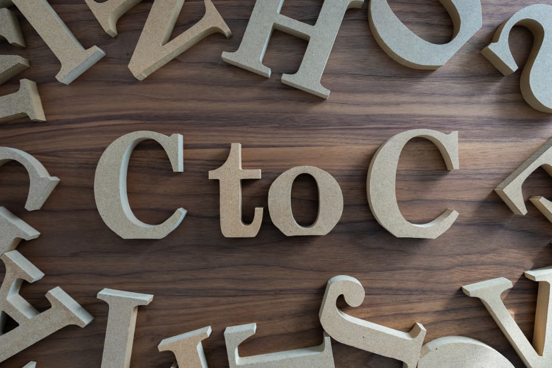 CtoC事業のメリットとは？事業に必要なシステムやプラットフォームにおけるポイントも解説 - システム開発のプロが発注成功を手助けする【発注ラウンジ】