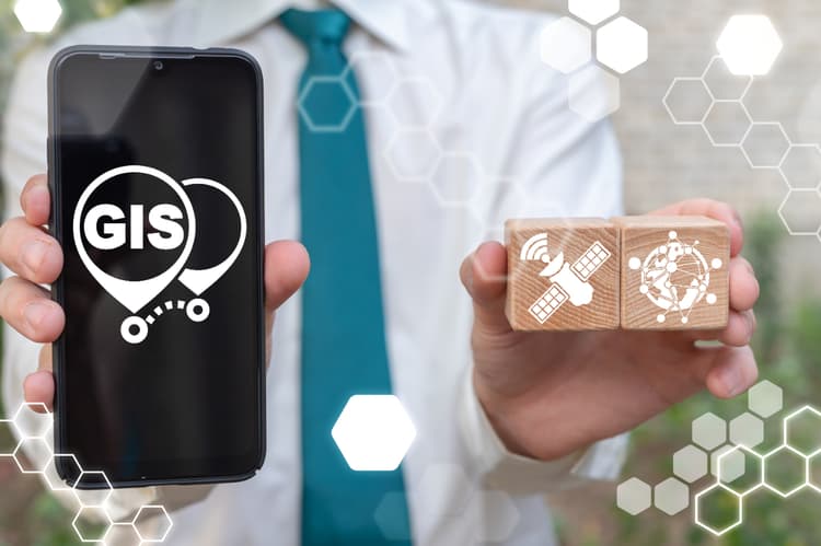 GIS（地理情報システム）の費用相場は？外注先を選ぶポイントも解説 - システム開発のプロが発注成功を手助けする【発注ラウンジ】